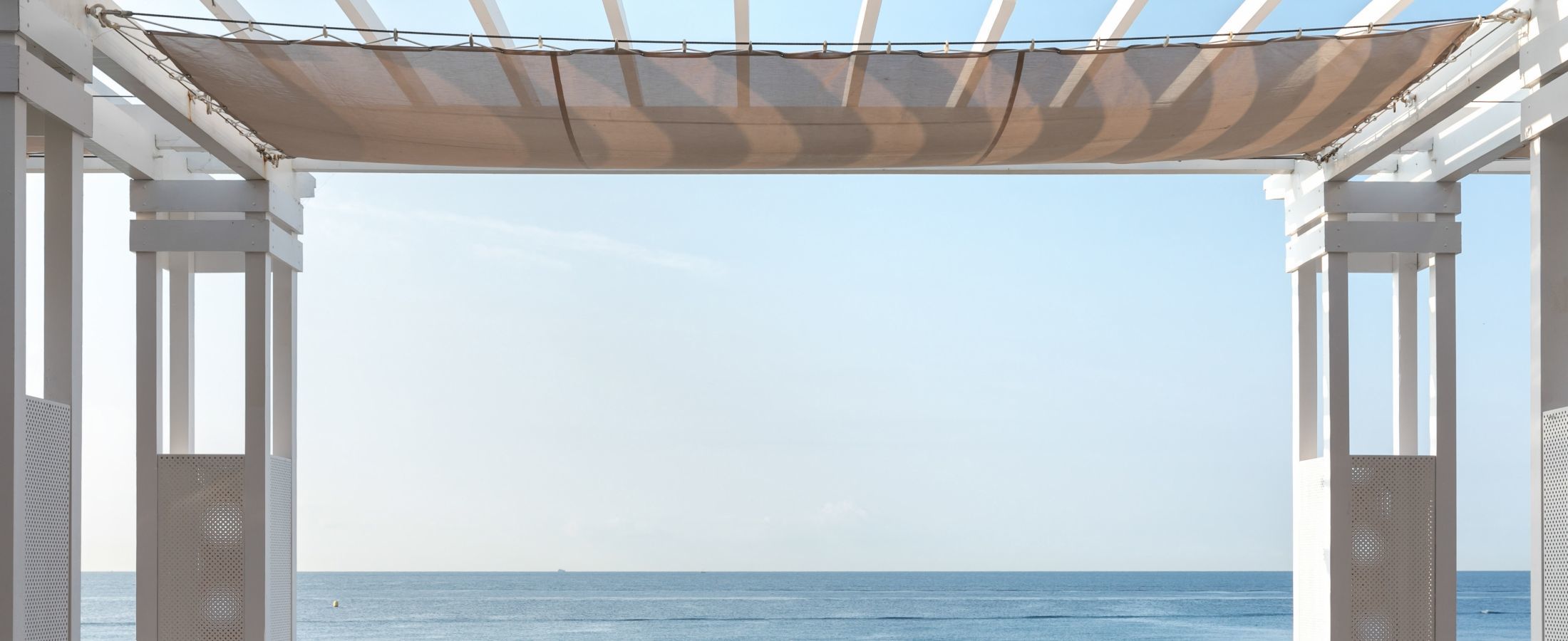 The Deck Hotel****| -10% on our OFFICIAL SITE |Nice